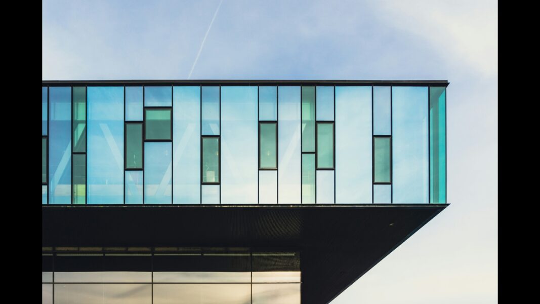 The Living Skyscraper: How Kinetic Metal Facades Create Self-Regulating ...